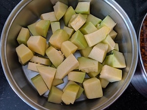 Vanpayar Mathanga Erissery | Pumpkin Erissery - Kerala Sadya Recipe ...